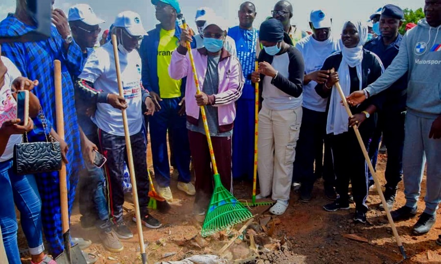Sénégal/ 2ème édition du ‘‘Setal Sunu Reew’’ : Le Ministre des pêches ...